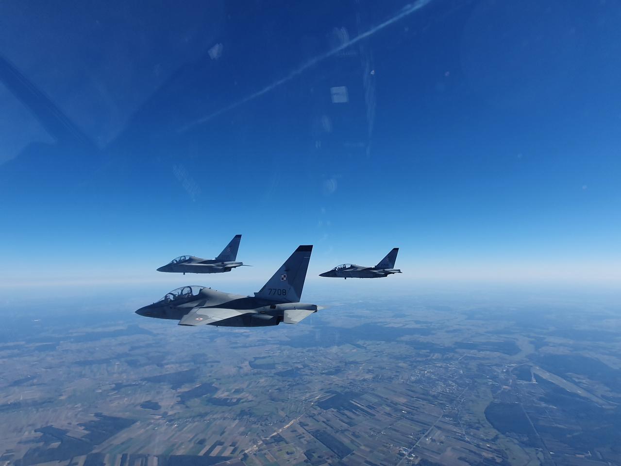 M-346: raggiunte le 100.000 ore di volo | Leonardo - Velivoli